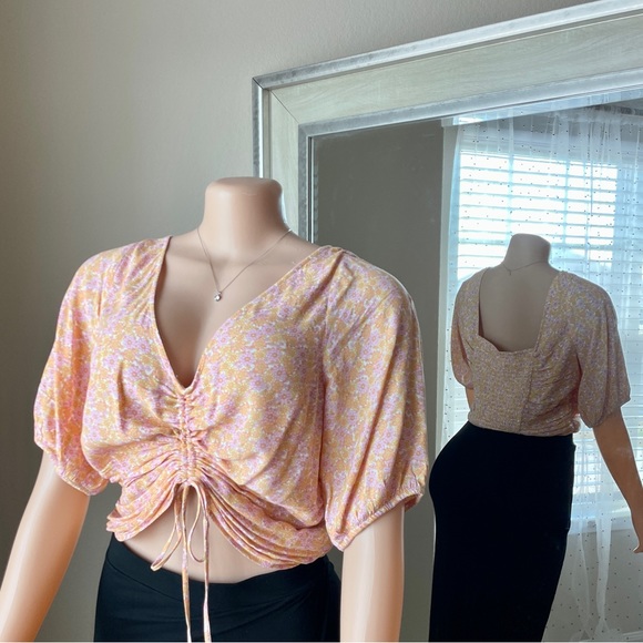 Tops | Crop Top Perfect For Jeans The String In The Front Is Adjustable ...